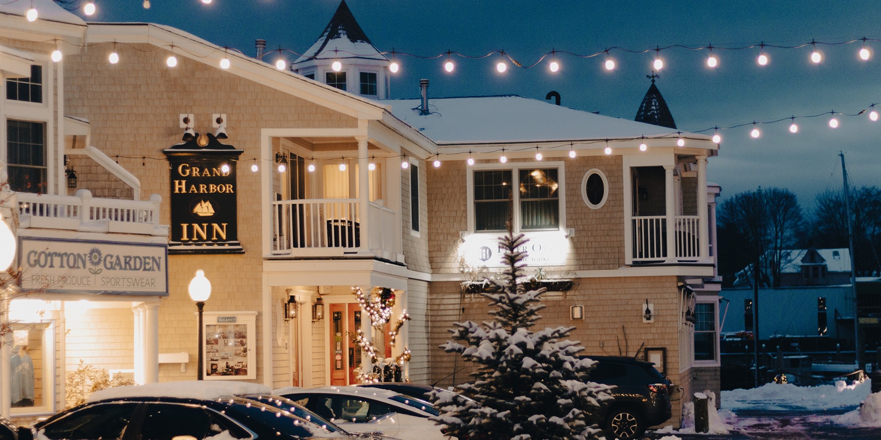 Camden, ME Boutique Hotel - Maine Waterfront Luxury Inn | Grand Harbor Inn